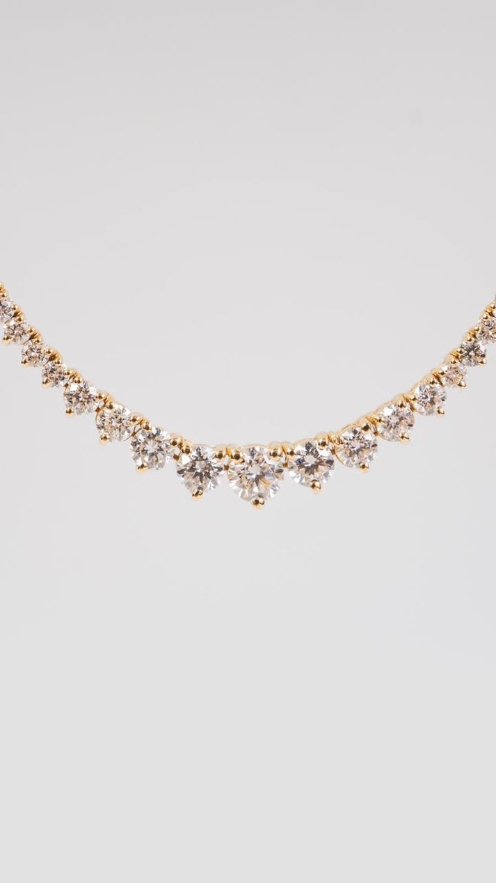 Collar Tennis Media Luna – TRIZIA